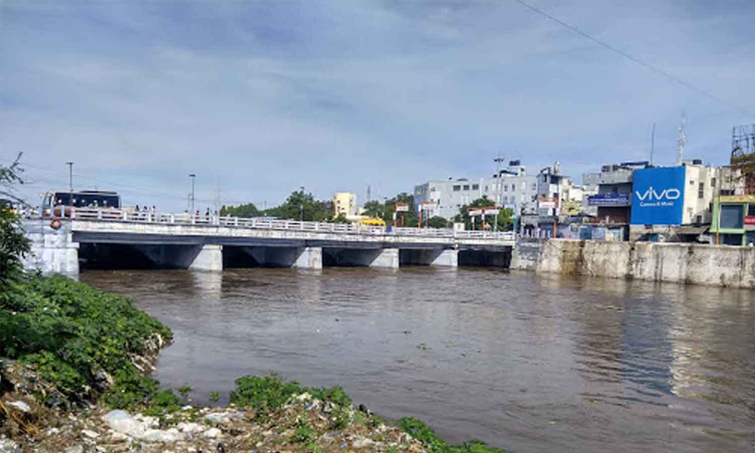 திருப்பூர் நொய்யல் ஆற்றில் பாலம் கட்டுமானப்பணி மீண்டும் தொடக்கம் ...