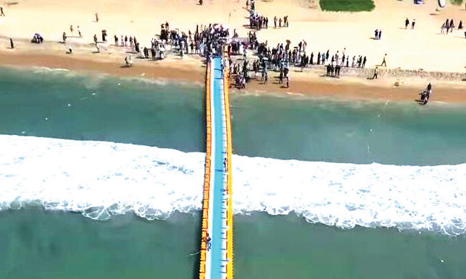 கேரளா வர்க்கலா கடற்கரையில் மிதக்கும் பாலம்- சுற்றுலா பயணிகள் உற்சாகம் ...