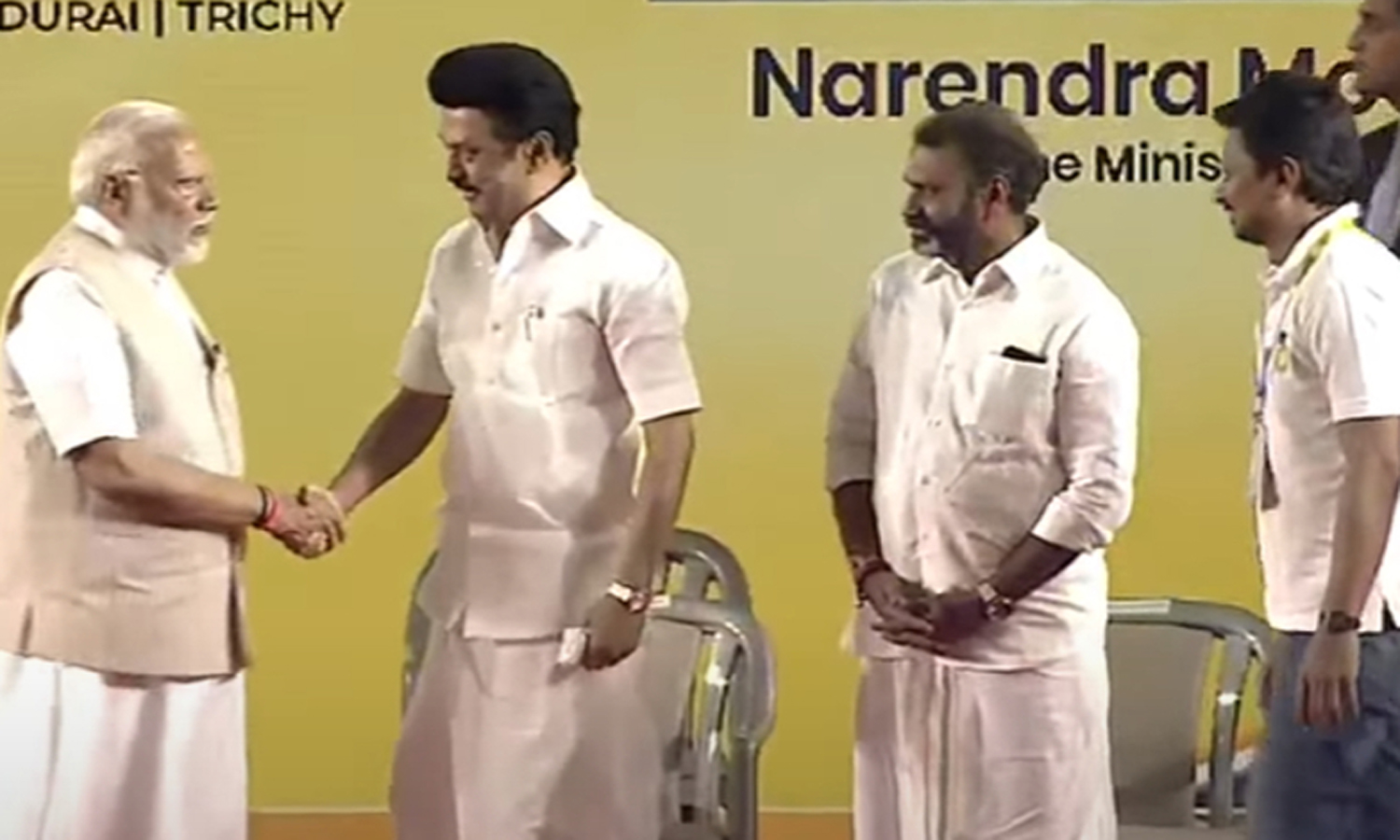 விழாவிற்கு பிறகு பிரதமர் மோடியுடன் முதலமைச்சர் மு.க.ஸ்டாலின் சந்திப்பு ...