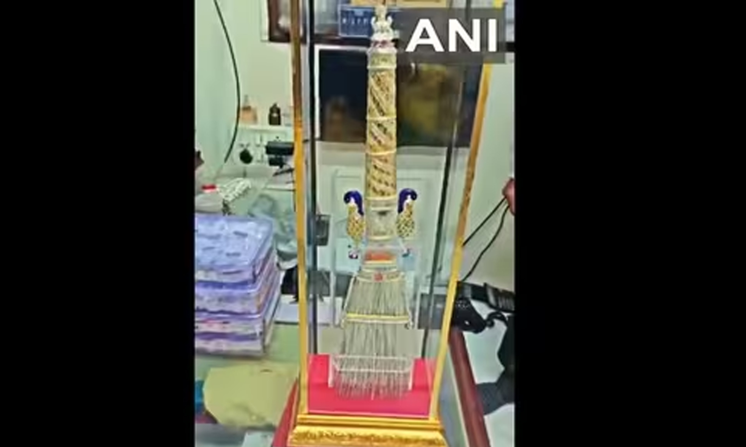 குழந்தை ராமருக்கு வெள்ளி துடைப்பம் | Silver broom for ayothi ramar