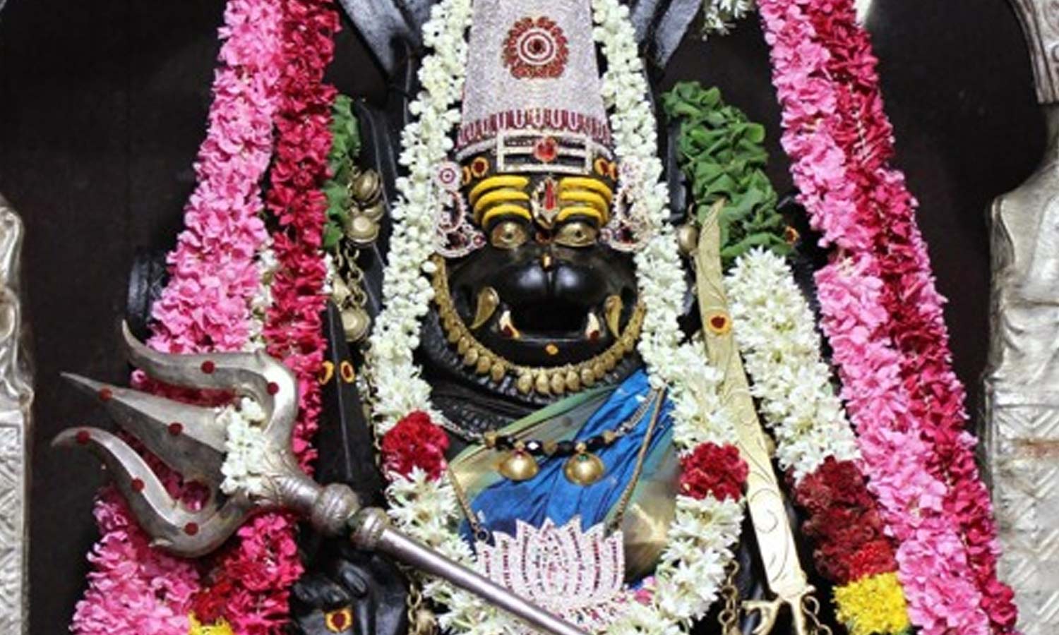 ஒரே கல்லில் பிரம்மாண்ட மகா பிரத்தியங்கிரா தேவி சிலை | Ore Kallil ...