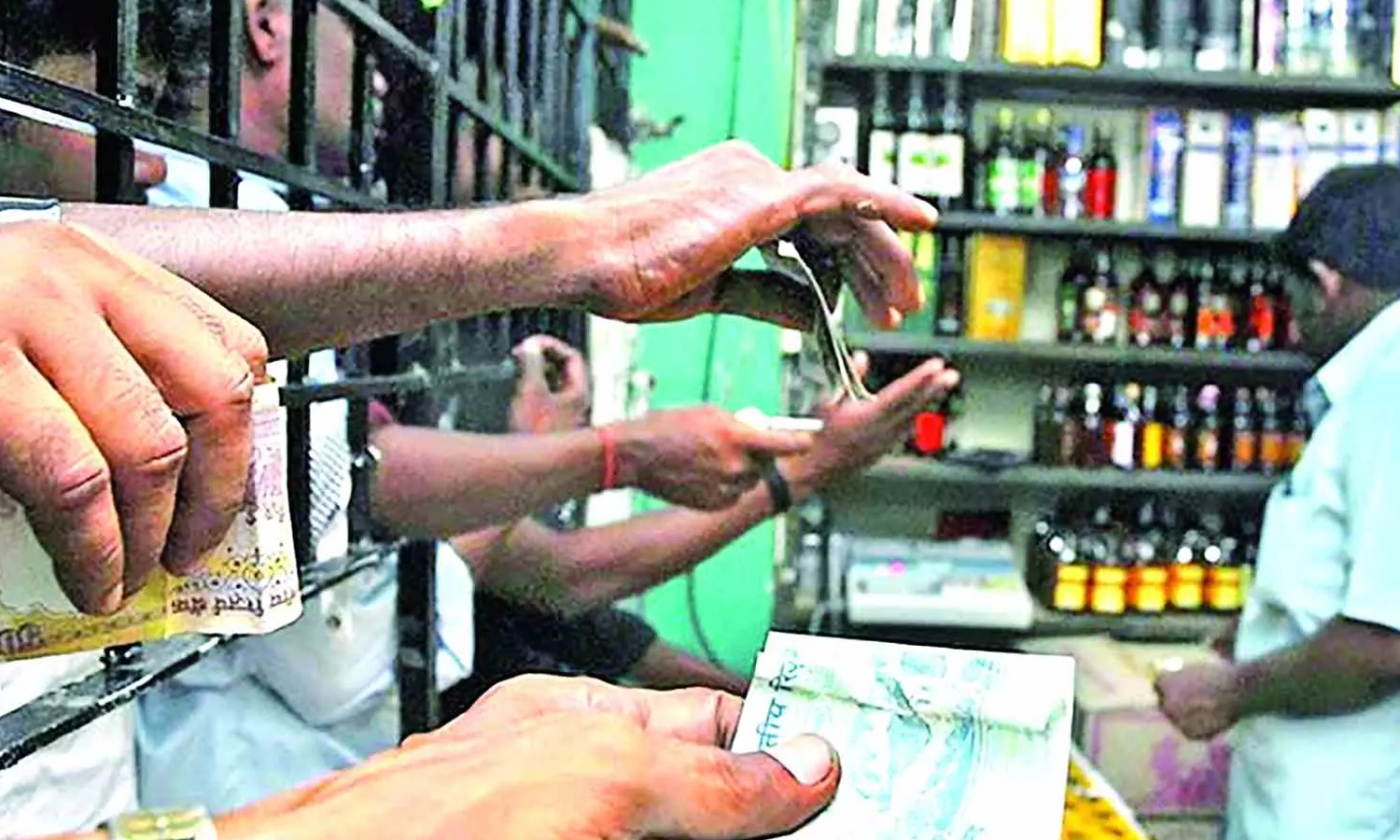 Diwali: Liquor sale in before opening of Tasmac shop- தீபாவளி: டாஸ்மாக் ...