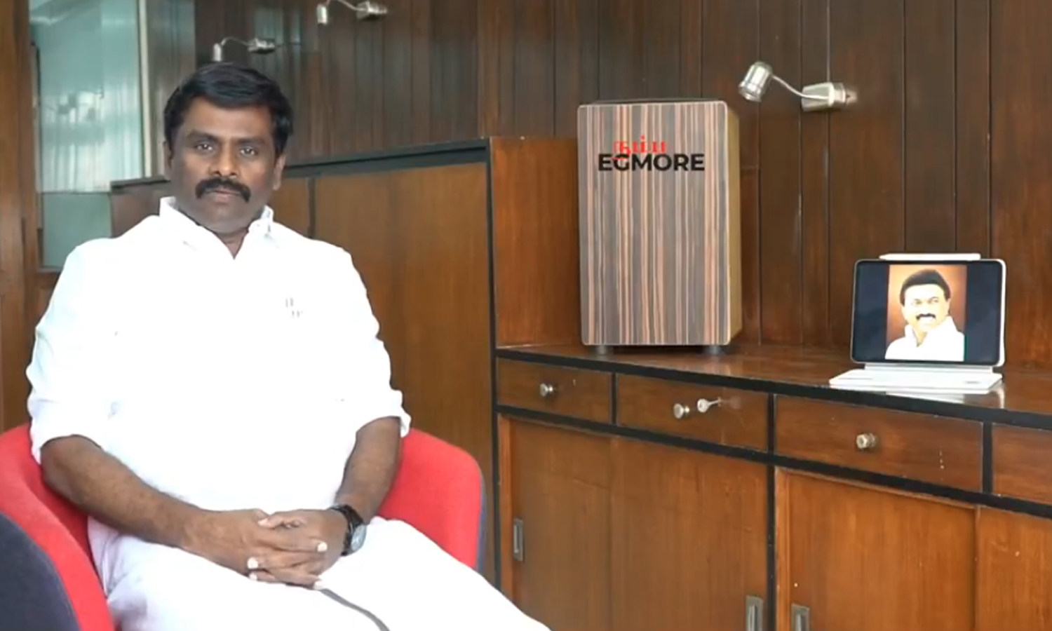 Egmore constituency MLA Paranthaman appeals to voters- வாக்காளர்களுக்கு ...