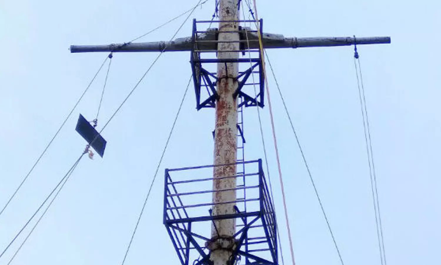 Storm Warning Cage 1 raised at 9 ports, 9 துறைமுகங்களில் 1-ம் எண் புயல் ...