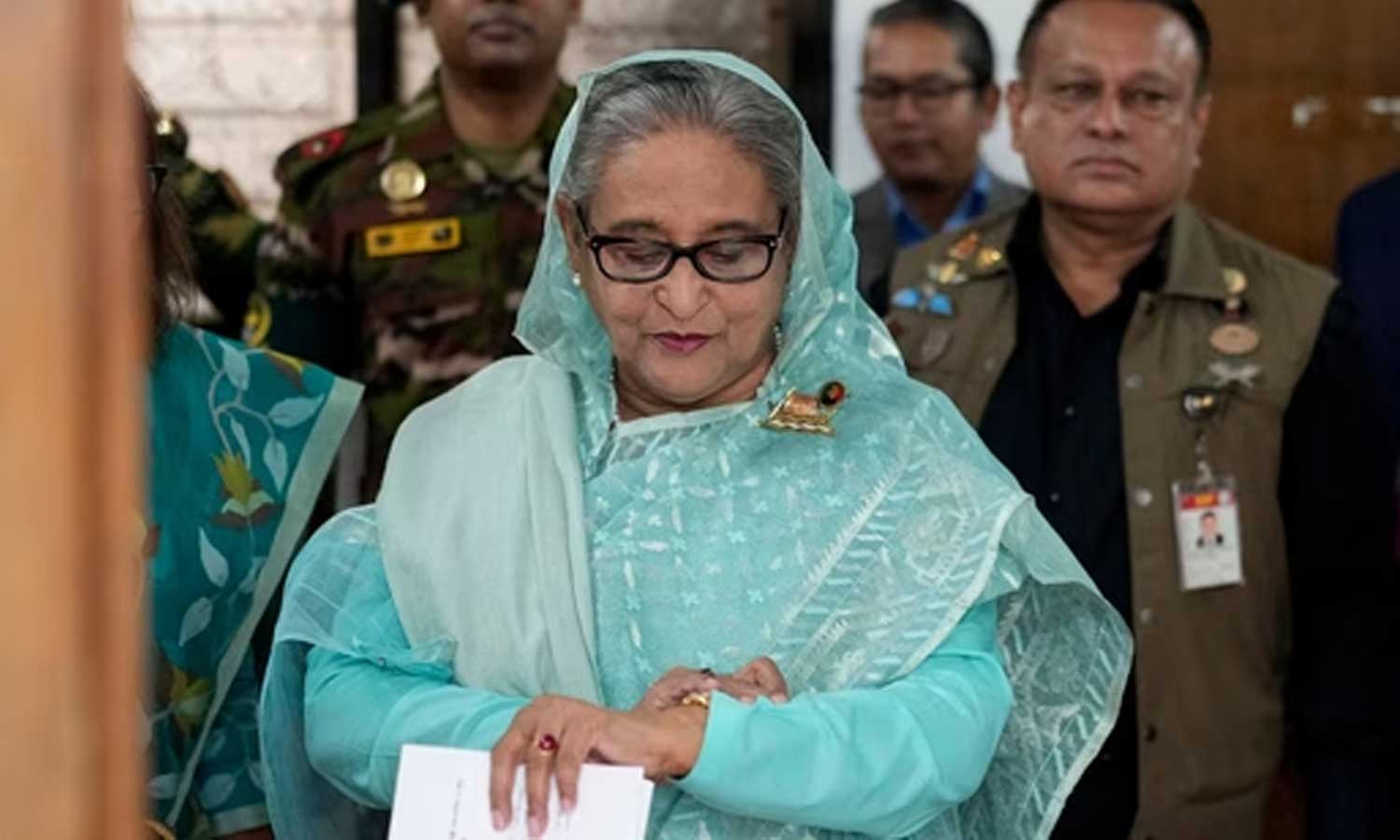 ஷேக் ஹசீனா ஆட்சியில் ஆண்டுக்கு 16 பில்லியன் டாலர் திருடப்பட்டது / $16 ...