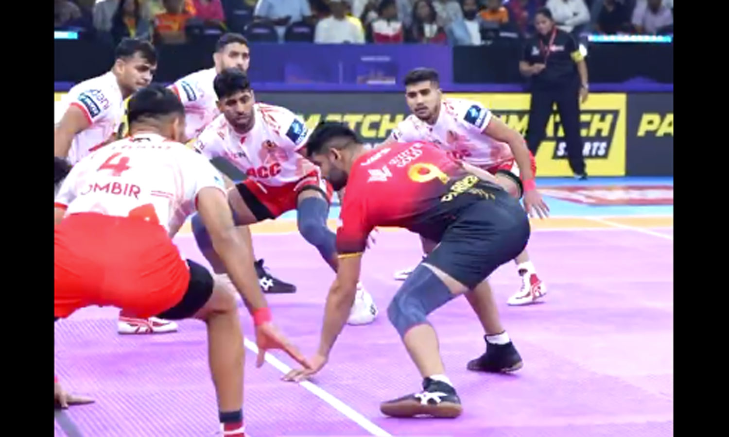 புரோ கபடி லீக்: குஜராத் உடனான போட்டியை போராடி டிரா செய்த பெங்களூரு ...