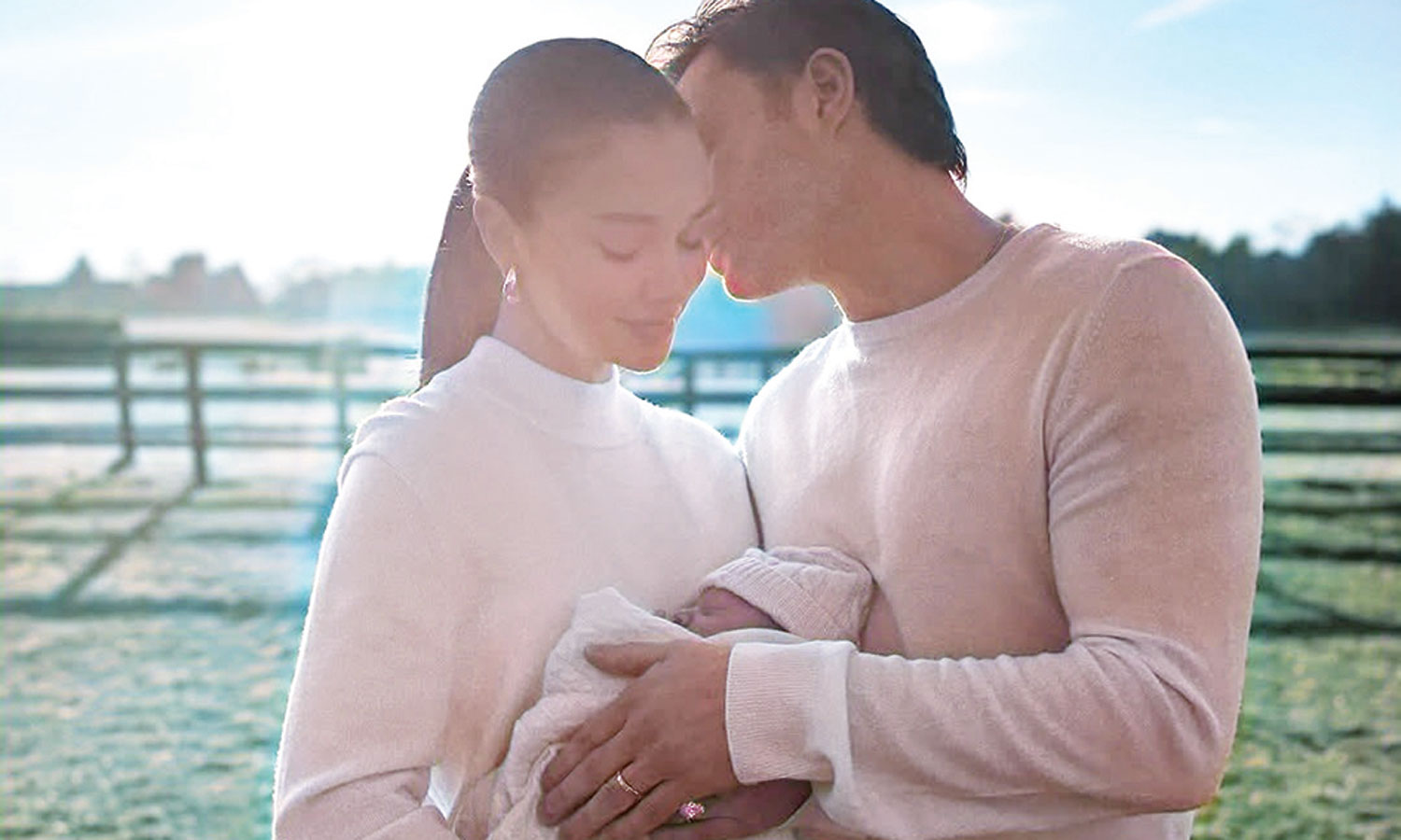 எமிஜாக்சனுக்கு மீண்டும் ஆண் குழந்தை- Amy Jackson and Ed Westwick ...