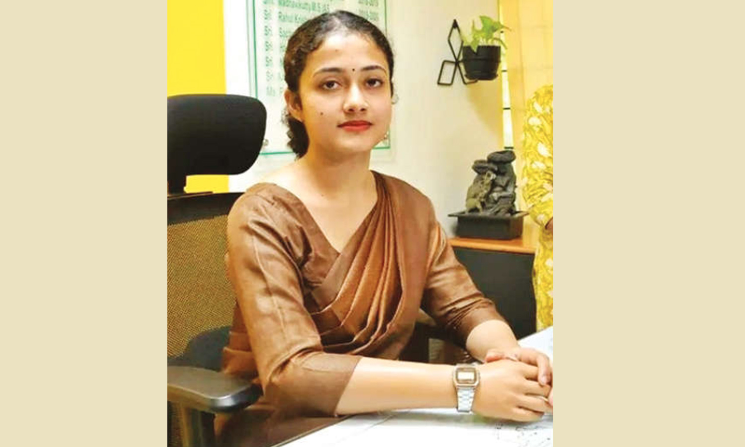 கையை இழந்தும் நம்பிக்கையை இழக்கவில்லை... உதவி கலெக்டராக பொறுப்பேற்ற ...