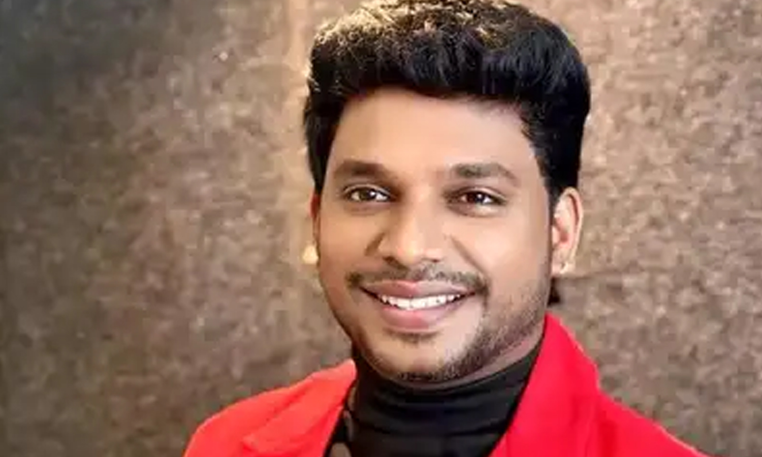 திருமணம் செய்வதாக கூறி ஏமாற்றிவிட்டார்..! நடிகர் நாஞ்சில் விஜயன் மீது ...