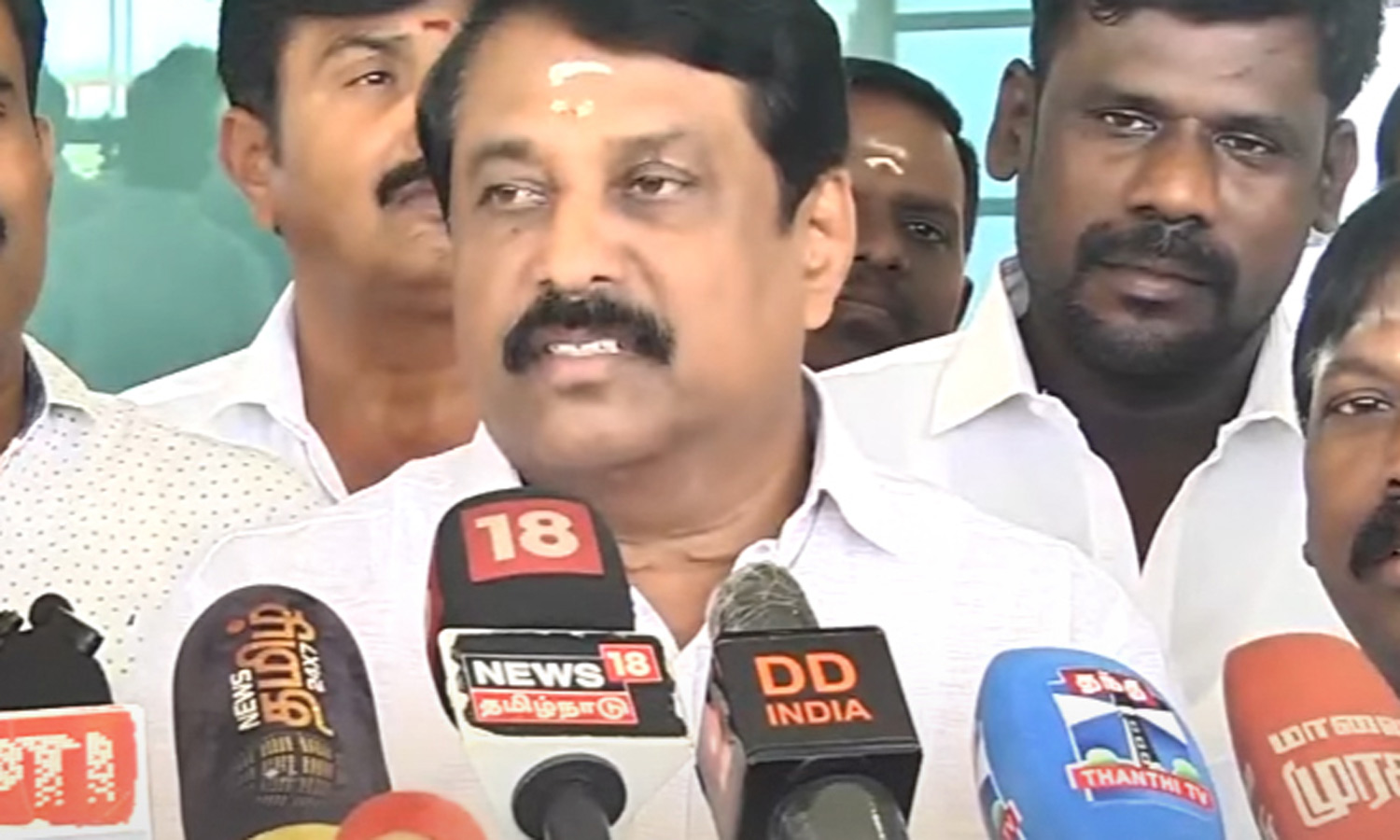 அ.தி.மு.க. பிளவிற்கு பின்னணியில் இருப்பது தி.மு.க. - நயினார் நாகேந்திரன், Nainar Nagendran says ...