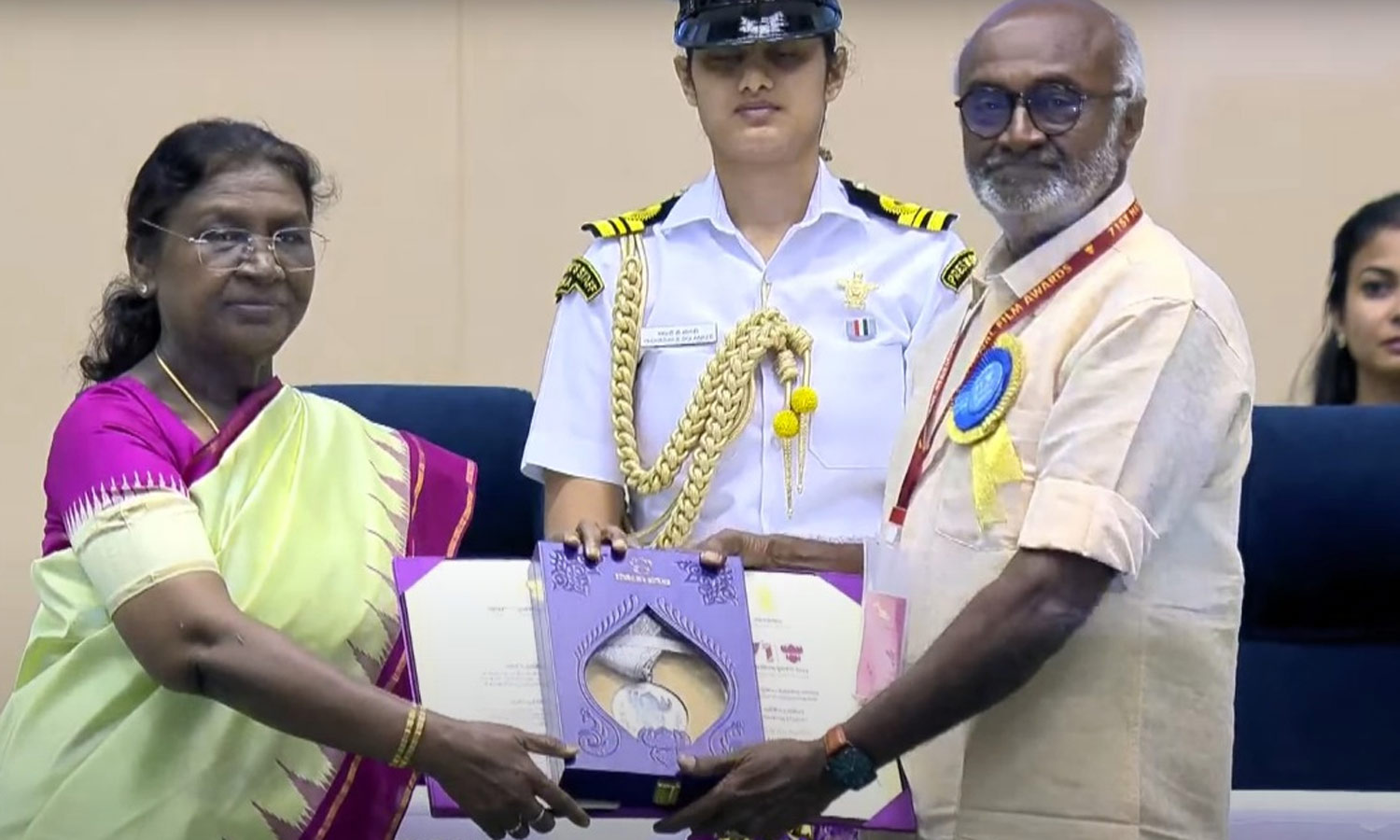 சிறந்த துணை நடிகர் விருதைப் பெற்றார் எம்.எஸ்.பாஸ்கர்/MS Baskar get best suppor actor in Parking