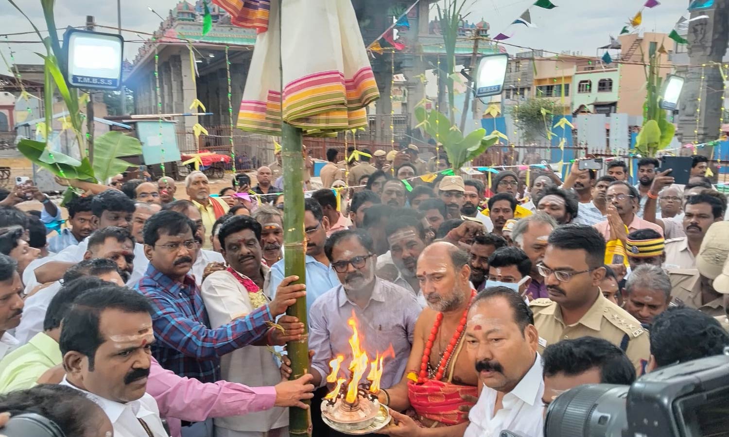 திருவண்ணாமலை அருணாசலேஸ்வரர் கோவிலில் கார்த்திகை தீபத்திருவிழா ...