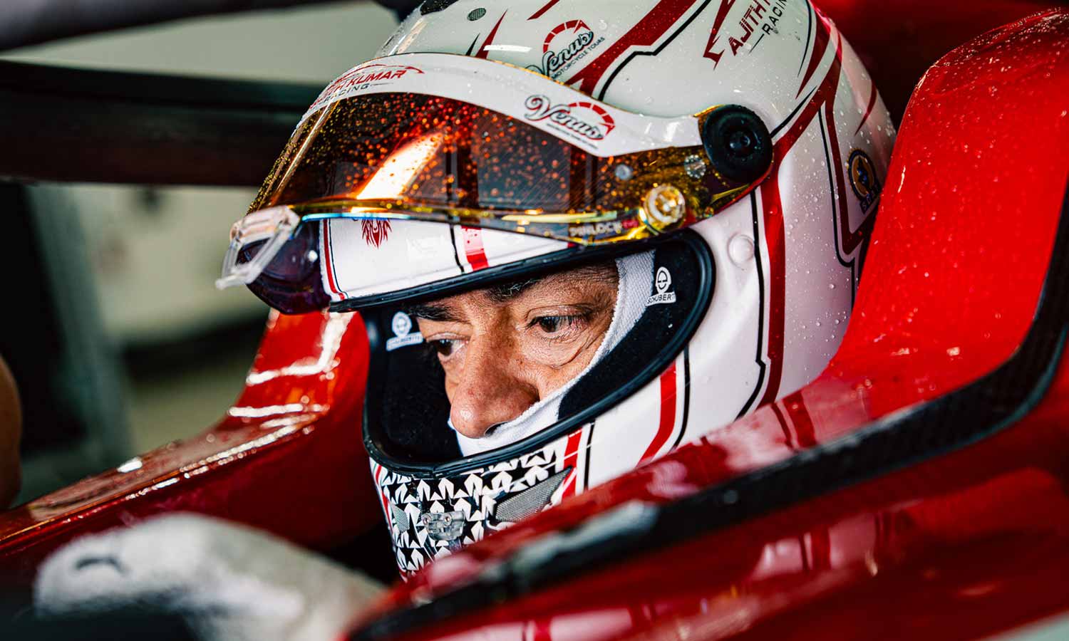 ஸ்பெயினில் மஹிந்திரா Formula E ஜெனரல் 2 காரை ஓட்டி சோதித்து பார்த்த ...